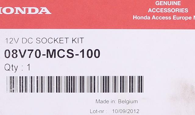 Honda 12V Socket Kit Part Number - 08V70-MCS-100 – Kiwi Sports, LLC