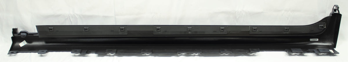 Primed Rh Side Panel Door Sill Cover Trim Part Number - 51778052076 Fo ...